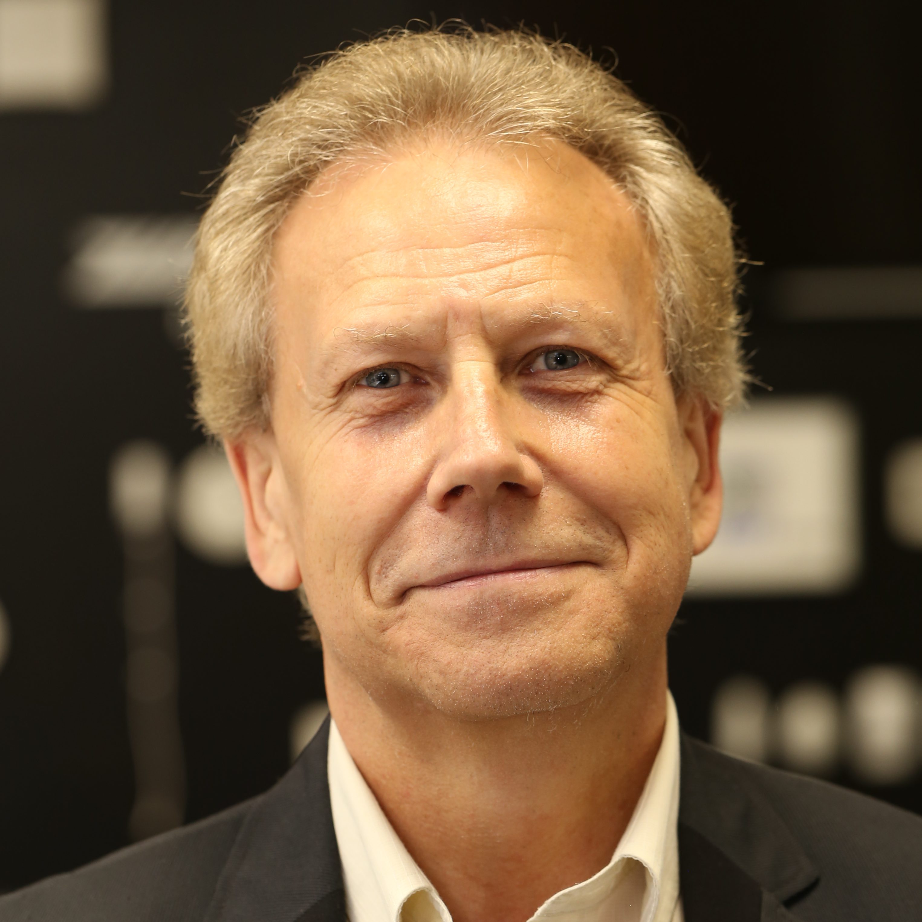 Instant Change DE Business Frank Becker — Instant Change